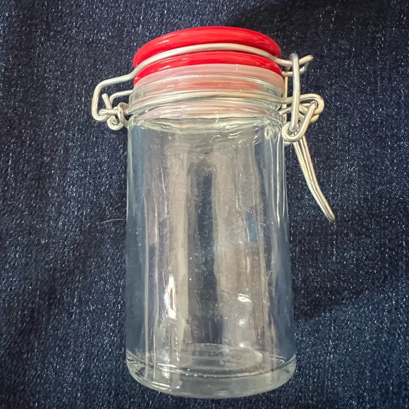 Kitchen | 16 Glass Jars Red Lids Mason Style Closure Tops | Poshmark